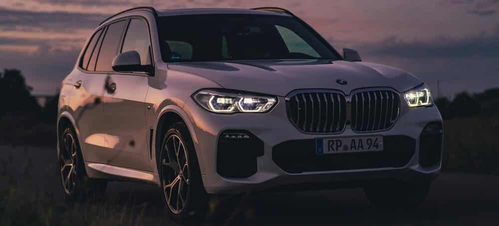 Calandra del coche: Identidad visual de las marcas