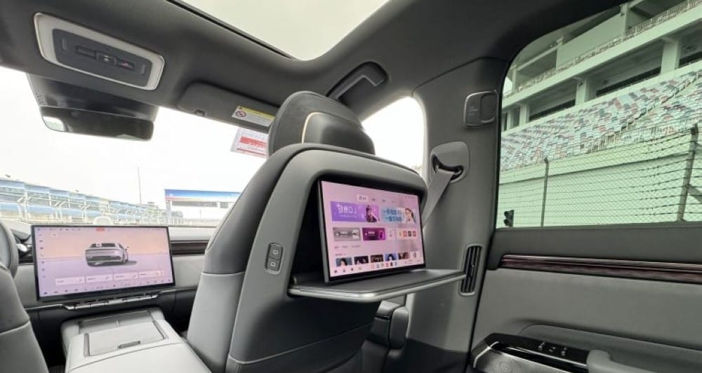 Zeekr 9x: el SUV híbrido que recuerda a un Rolls-Royce